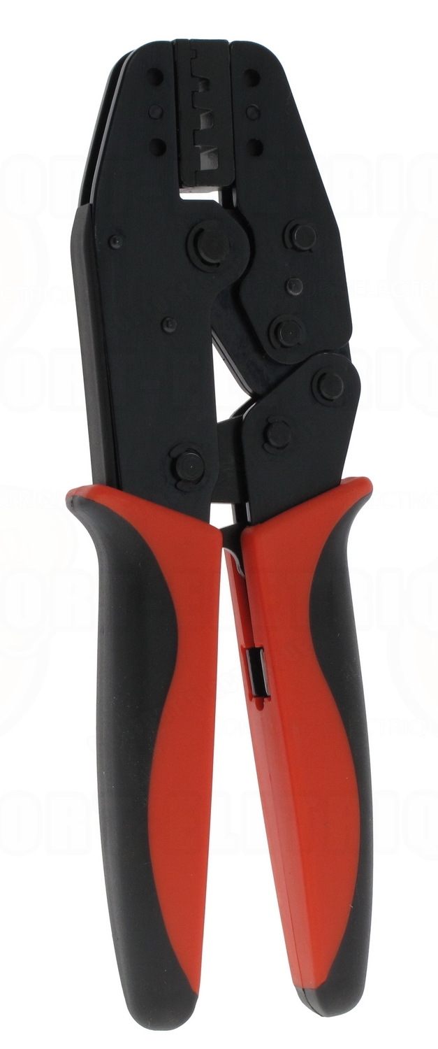 Pince à sertir pour embout de cablage de 6 à 16 mm - 110,30€..