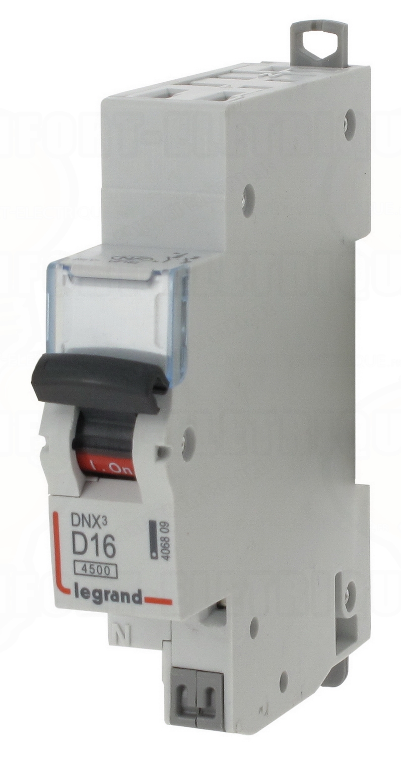 Disjoncteur 16A 4.5kA courbe D phase neutre Legrand DNX3 aut..